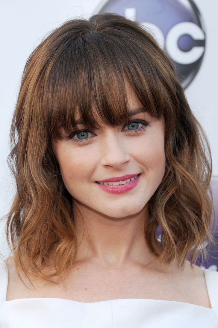 Types Of Bangs Haircut Styles That Are Trendy For 2023 - SmuGG BuGG